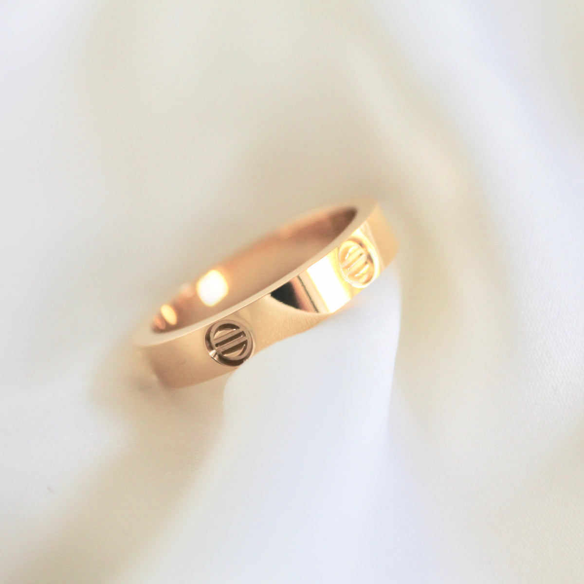 Gold band ring | Lily Lough